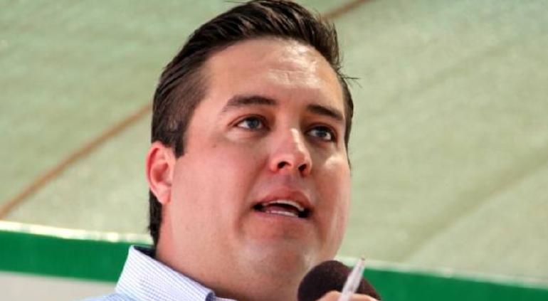 Acusa Sheinbaum a Alex LeBarón que dio Concesiones a su Familia ...